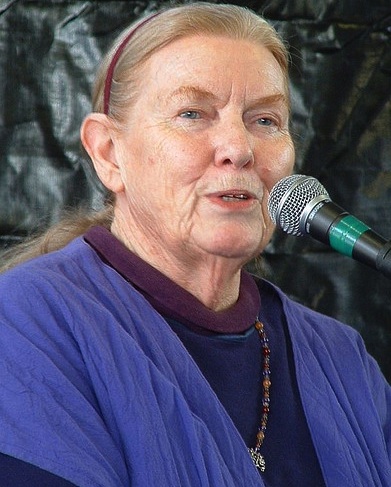 Remembering Appalachian folksinging legend Jean Ritchie | Facing South